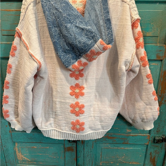 POL | Sweaters | Cozy Cream And Orange Knit Sweater By Pol Cute And ...